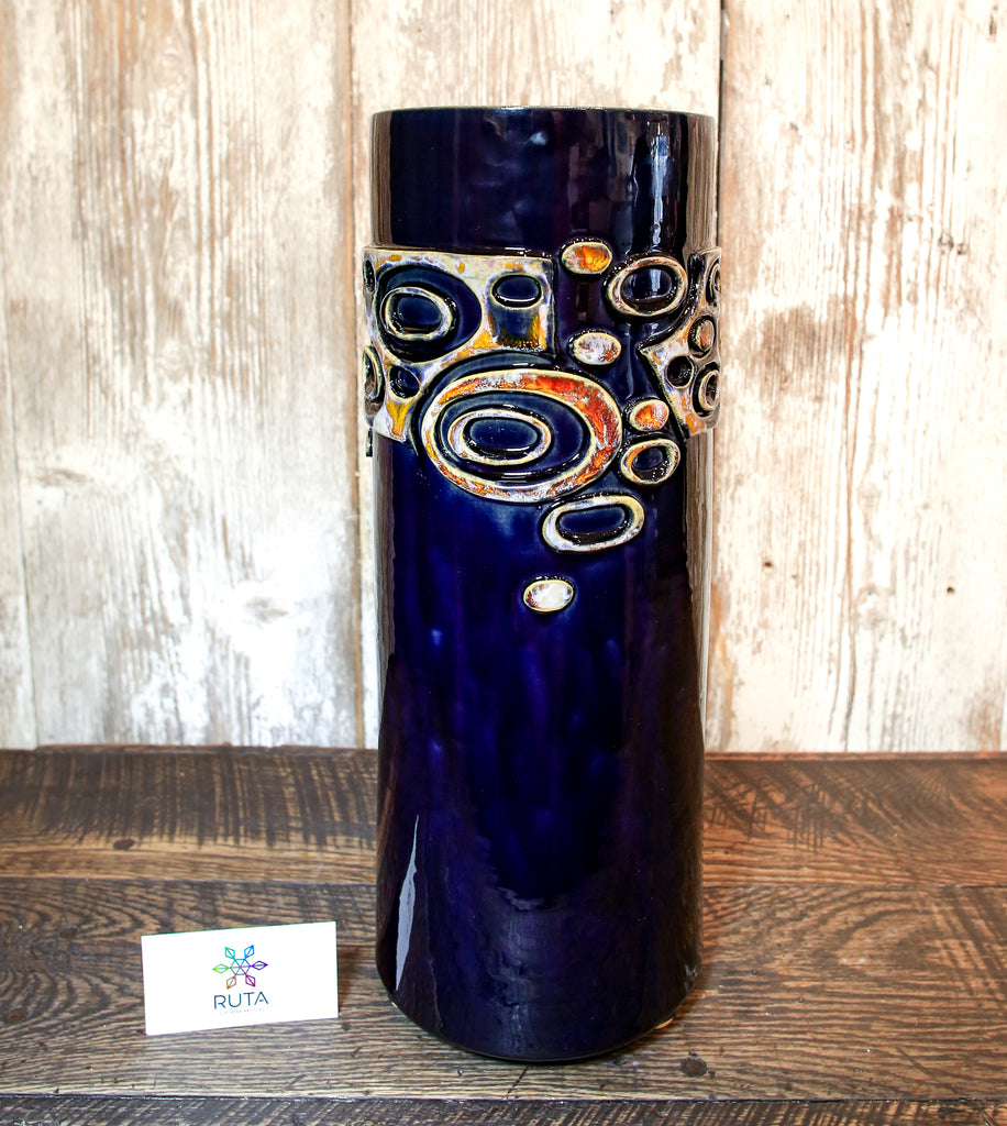 Tall Round Vase – Ruta European Artistry