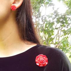 ROSE GLASS PIN -CHERRY – Ruta European Artistry